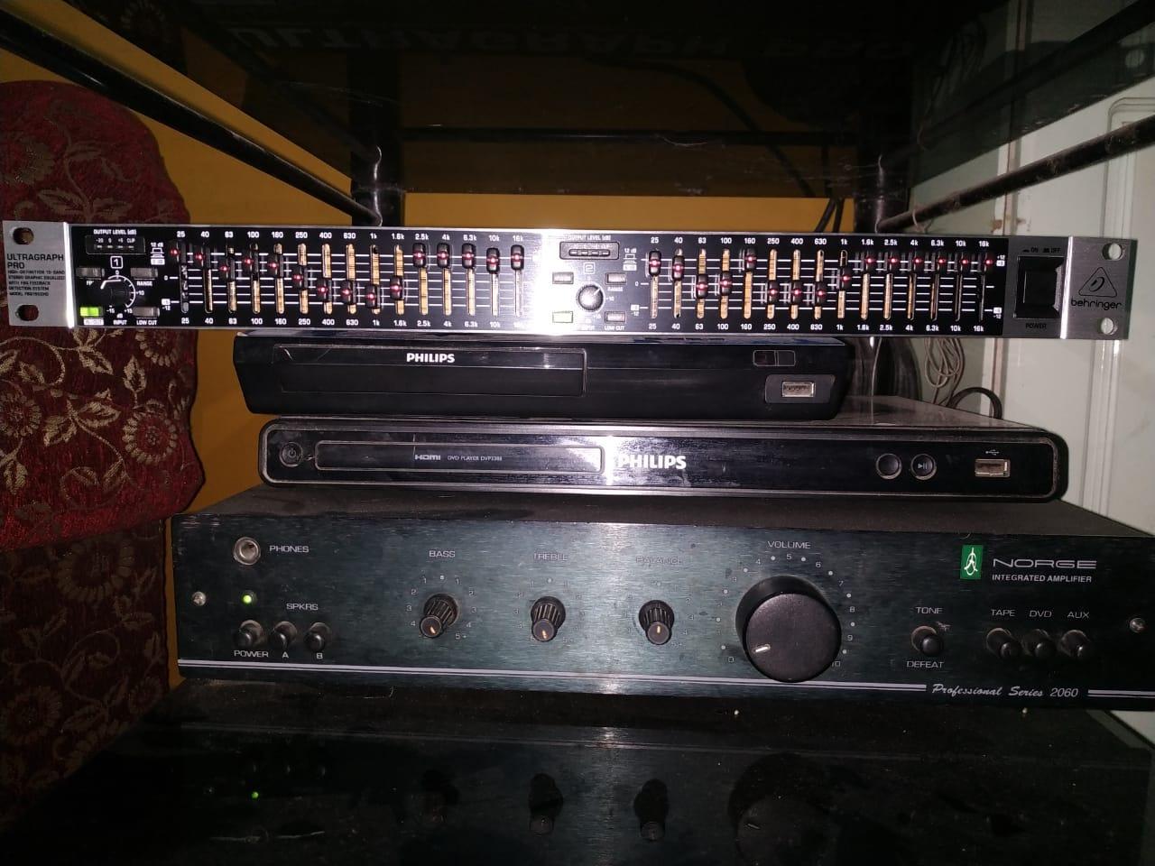 Behringer Ultragraph Pro FBQ1502HD Stereo Graphic Equalizer