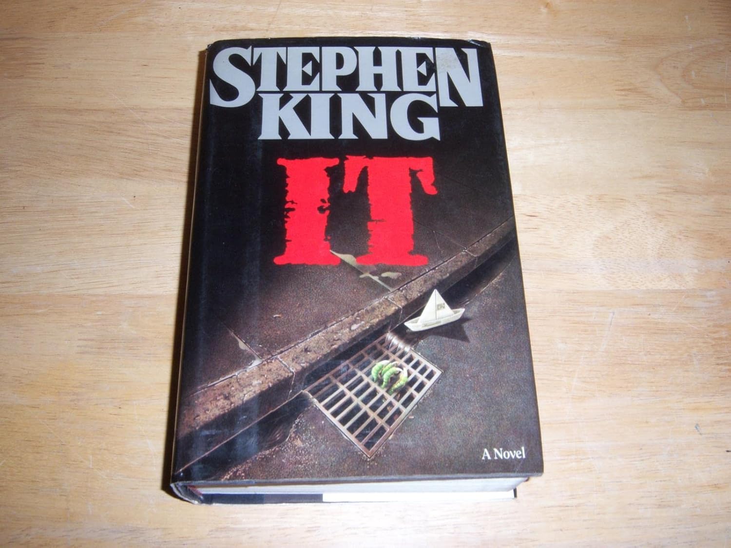 Amazon.com: Rare Stephen King IT Viking Press 1986 1st Edition/1st ...