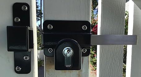 Amazon.com: GateMate Long Throw Gate Lock 1490086, Euro Profile Keyed ...