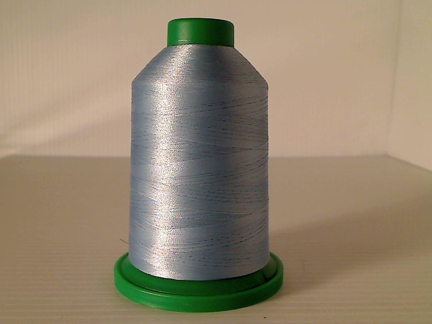 Amazon.com: Isacord Embroidery Thread 5000m (3900-3971) (3951) : Arts ...