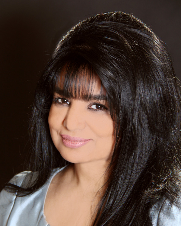 Amazon.com: Laila Al Bellucci: books, biography, latest update
