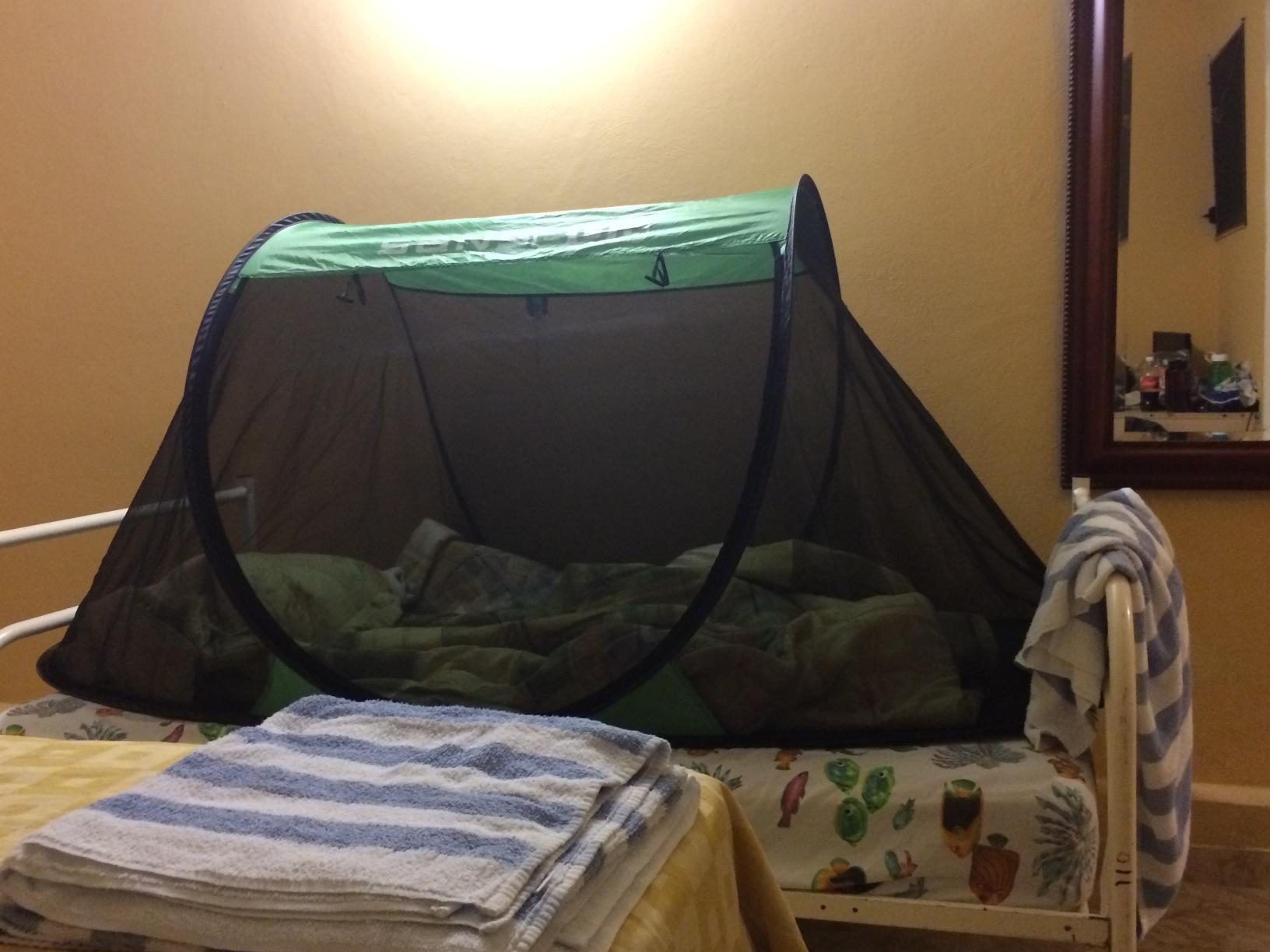 Amazon.com : SANSBUG 1-Person Mosquito Net Tent (Poly Floor) : Tents ...