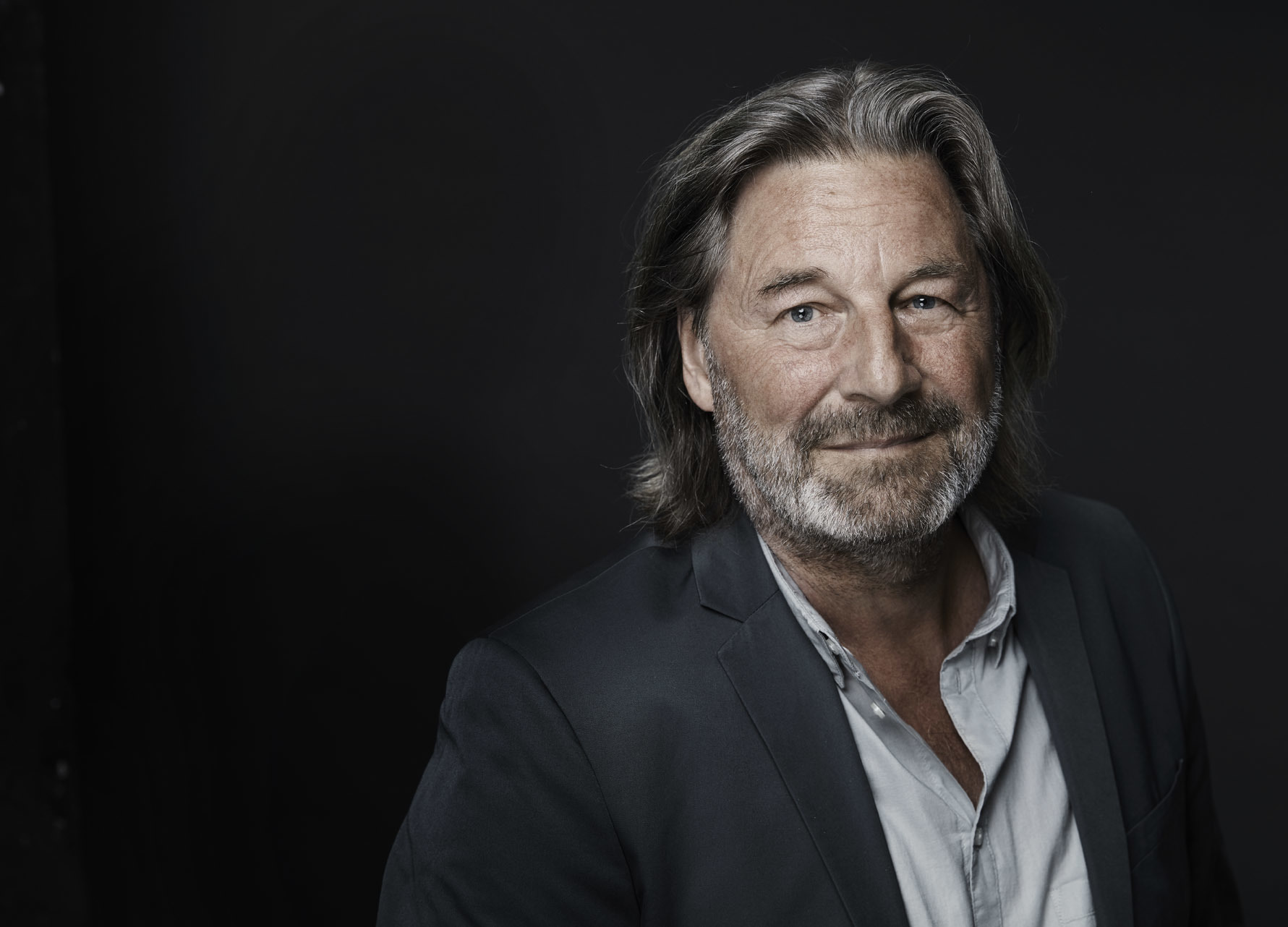 Amazon.com: Hovsgaard Jens: books, biography, latest update