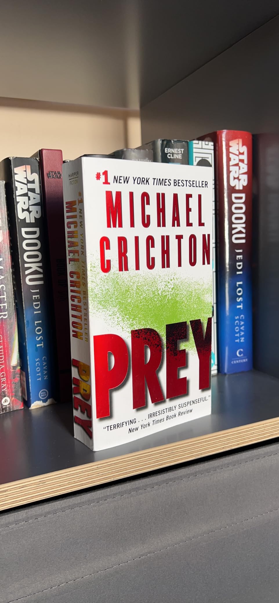 Prey - Kindle edition by Crichton, Michael. Literature & Fiction Kindle ...