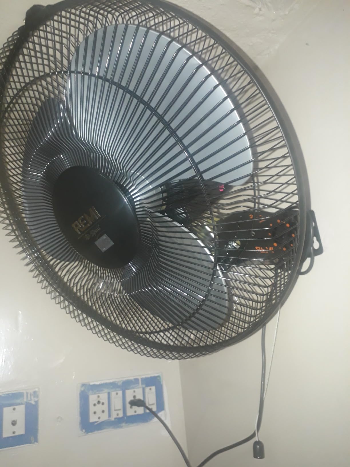 Remi 400 mm compact wall fan hi speed (black/ silver) : Amazon.in: Home ...