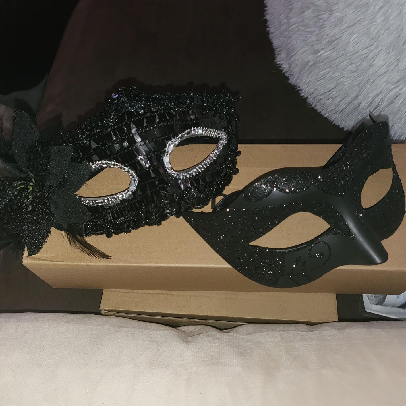 Amazon.com: Vinsatin 5 Pcs Couple Masquerade Mask Set Include 2 ...