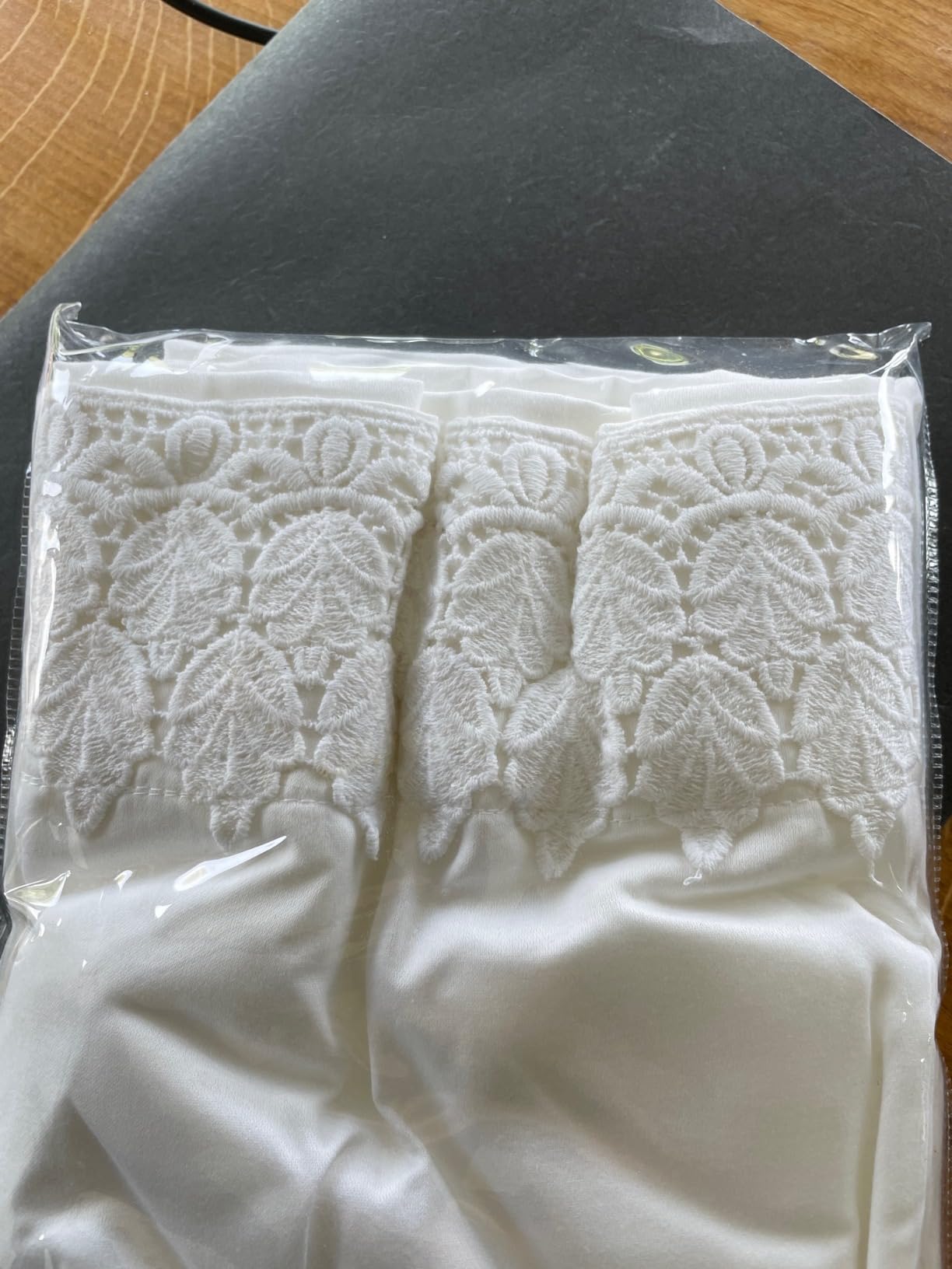 Amazon.com: Crochet Lace Bed Sheet Set - Cal-King Size 5 PC's Split Set ...