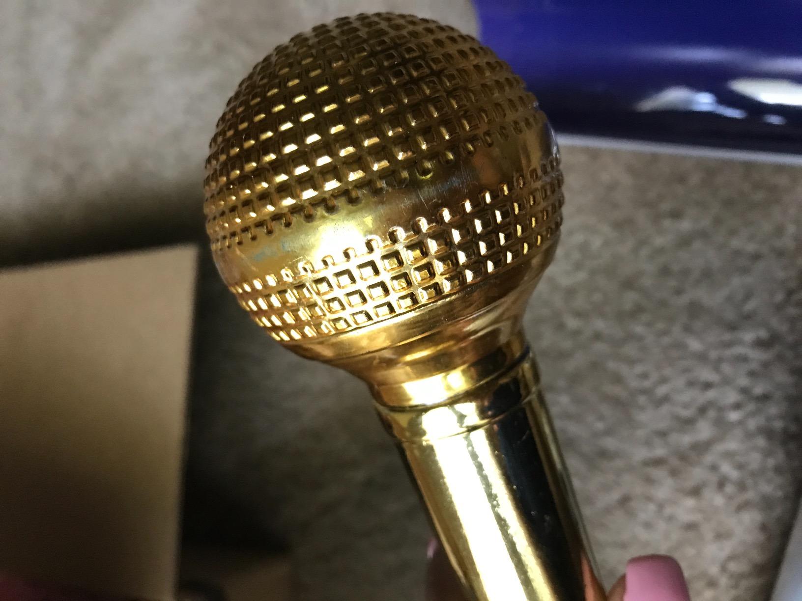 Amazon.com: Microphone Award Party Accessory (1 count) (1/Pkg ...