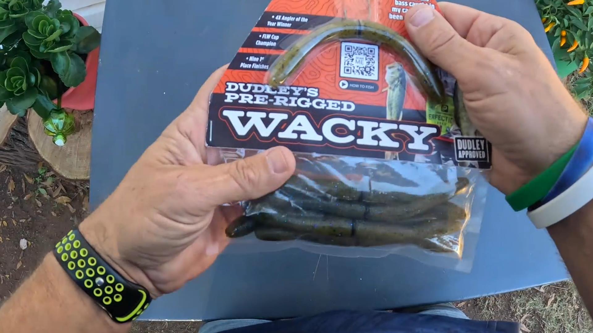 Watch Pre-Rigged Wacky Worm Kit Green Pumpkin - Review on Amazon Live
