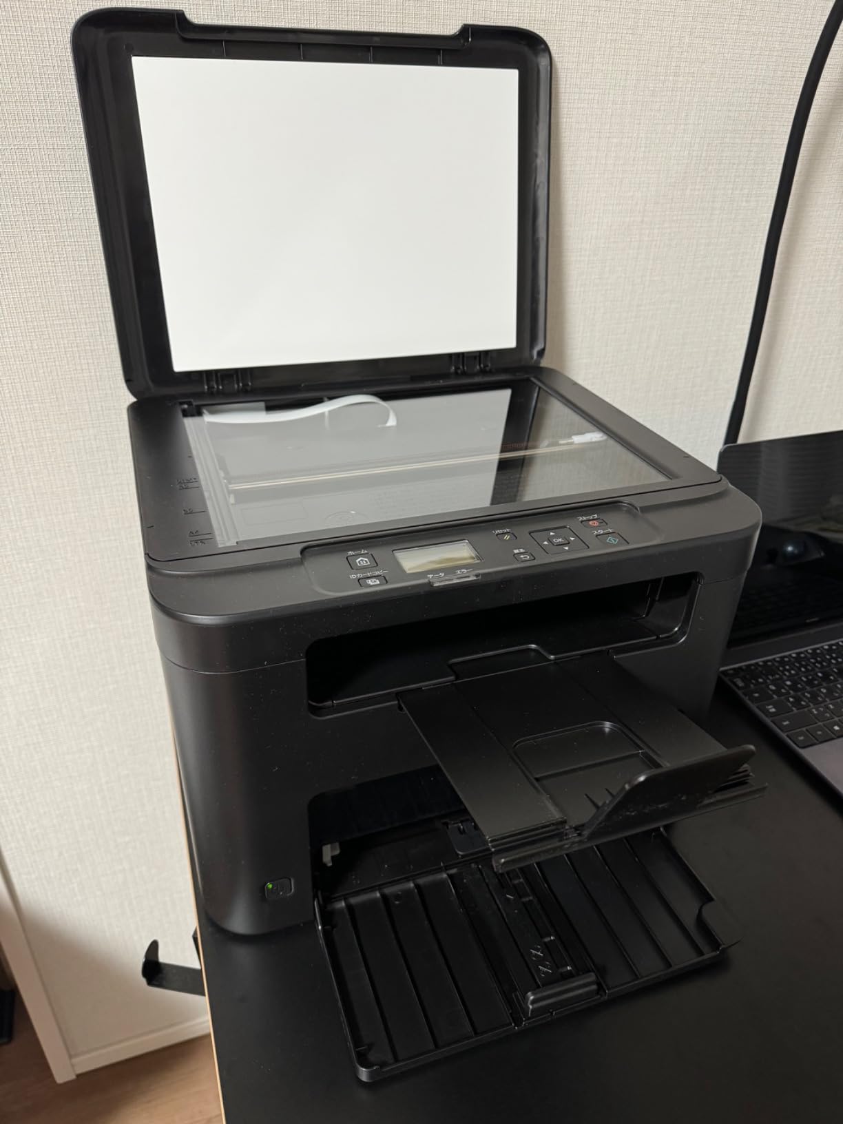 Amazon.co.jp: キヤノン A4 モノクロレーザビームプリンタ複合機 Satera MF273dw(無線・有線LAN/両面印刷/ADF片面読取/29PPM) : パソコン・周辺機器