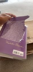 The Light We Carry: Overcoming in Uncertain Times: Obama, Michelle ...