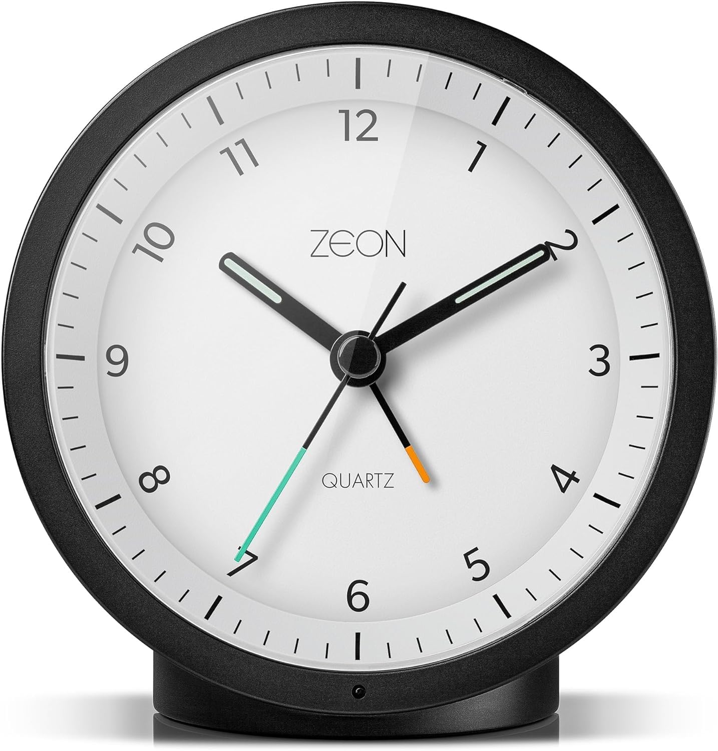 Amazon.com: ZEON Bedside Analogue Alarm Clock with Light and Snooze ...