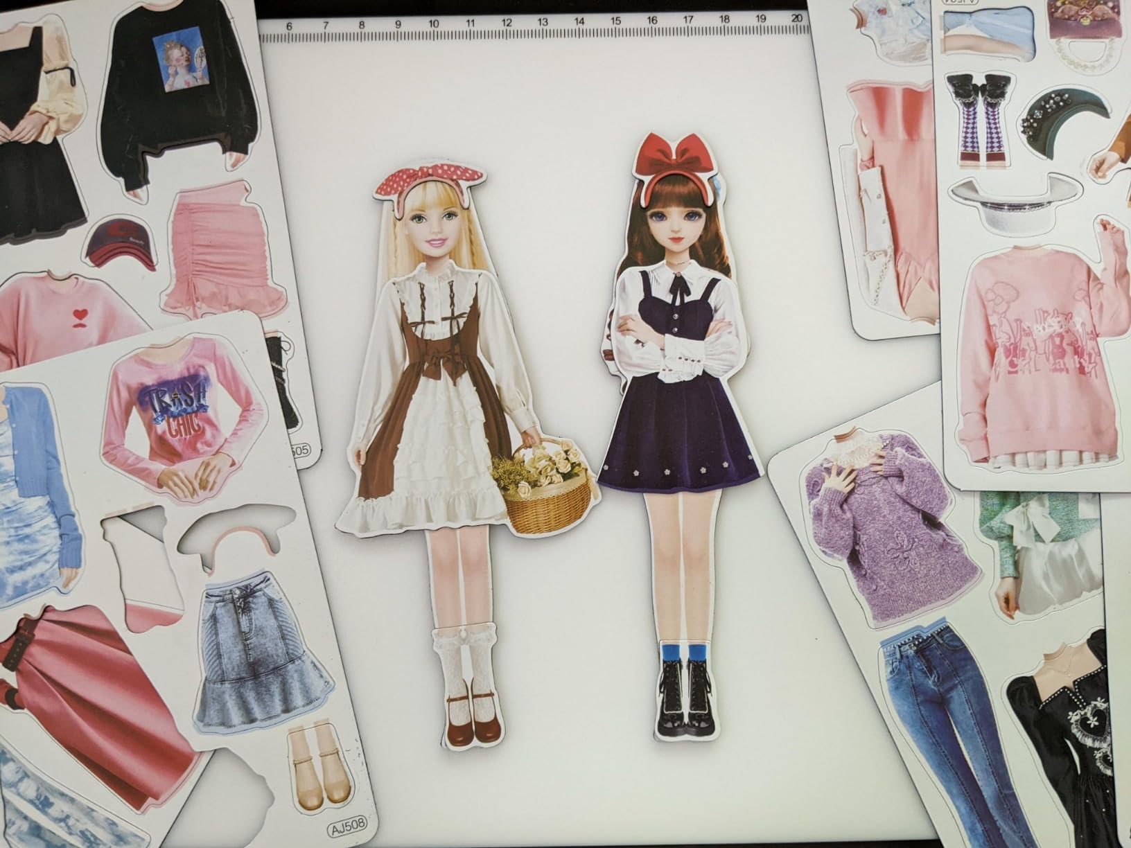 Amazon.com: JHGCVX Magnetic Dress Up Paper Dolls for Girls Ages 4-7 ...