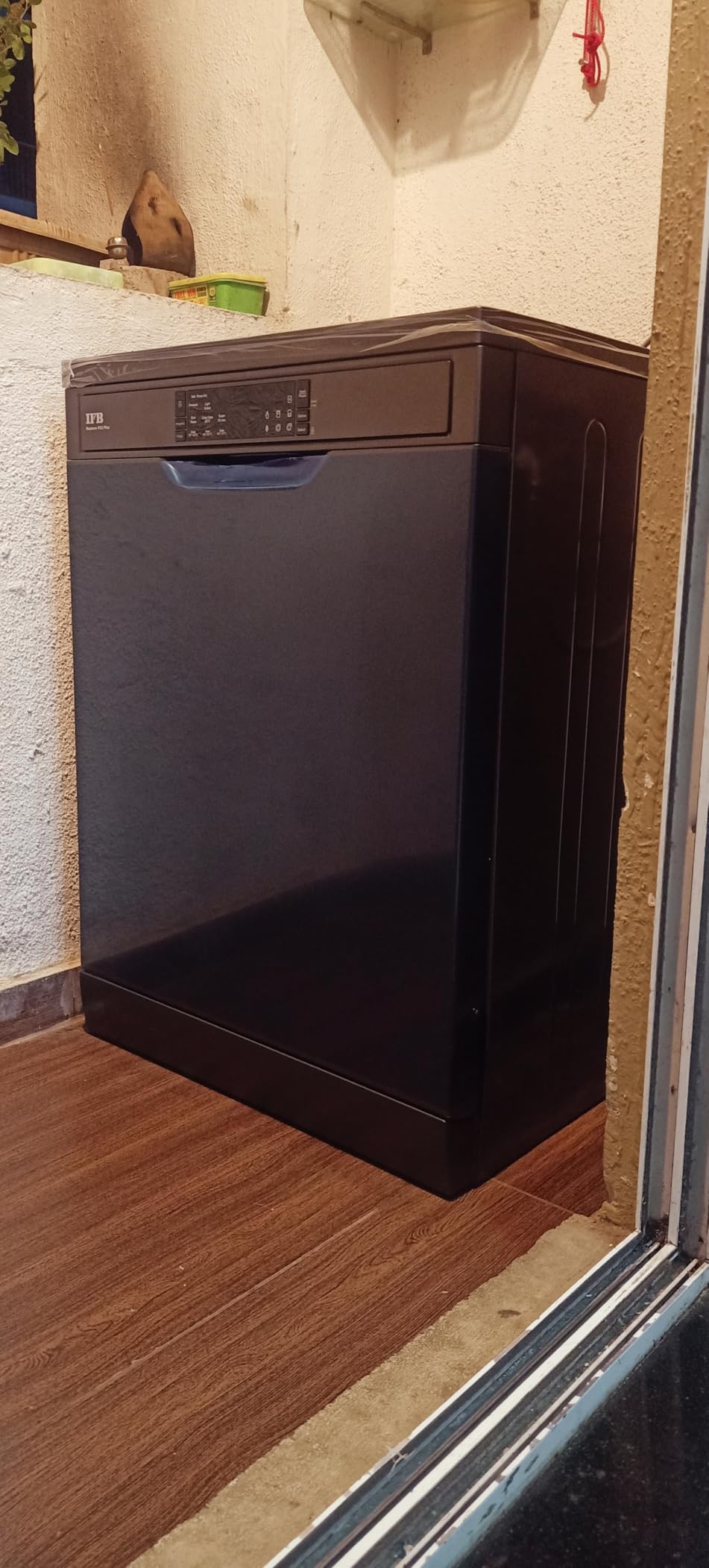 IFB 16 Place Settings â€ŽHot water wash Free Standing Dishwasher ...