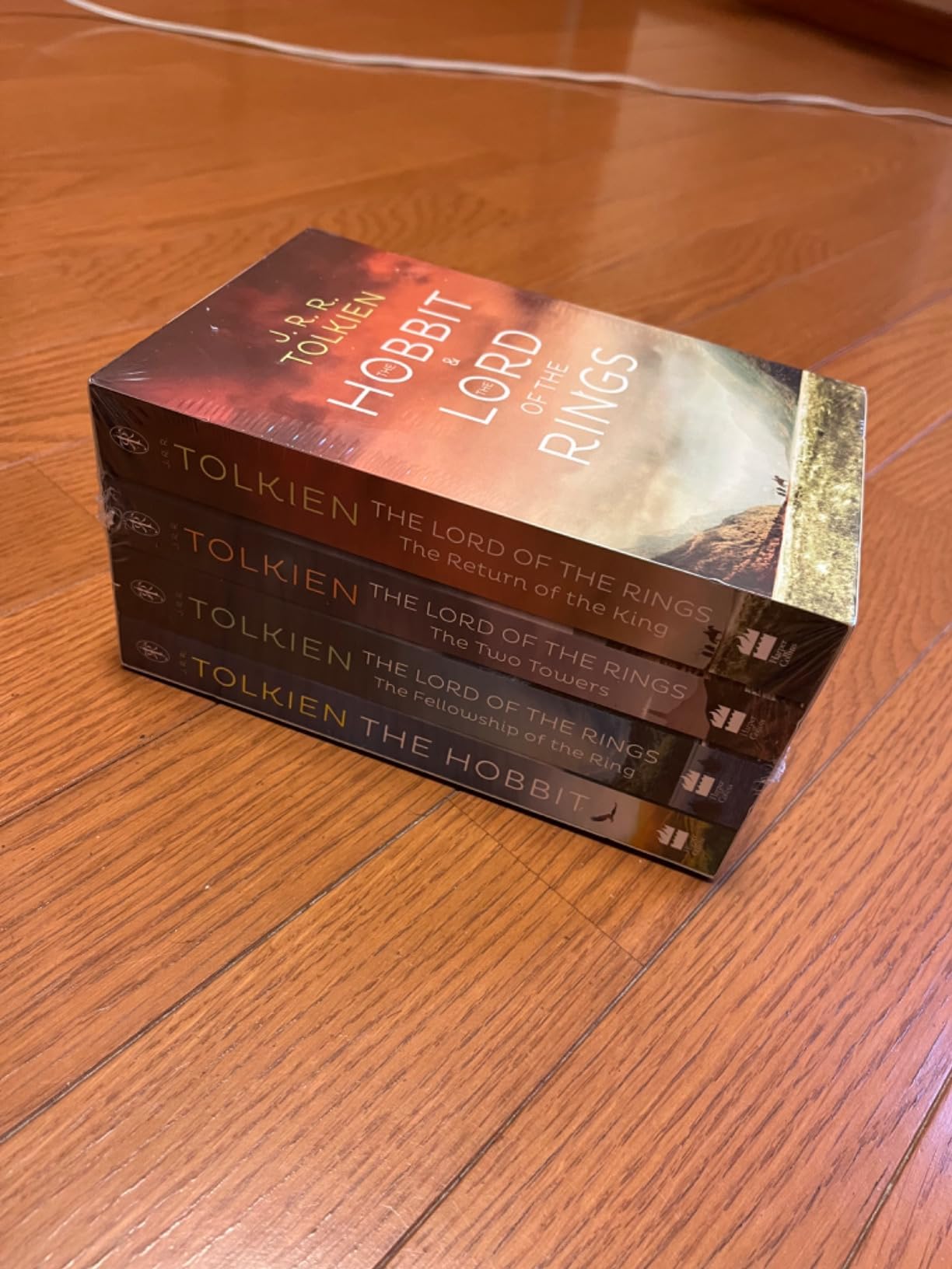 Amazon | J.R.R. Tolkien 4-Book Boxed Set: The Hobbit and The Lord of ...
