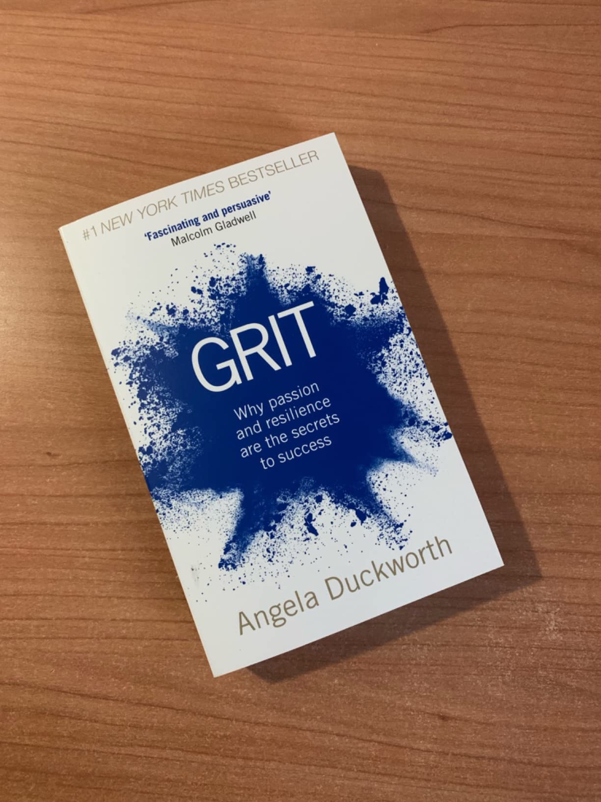 Grit: The Power of Passion and Perseverance : Duckworth, Angela: Amazon ...