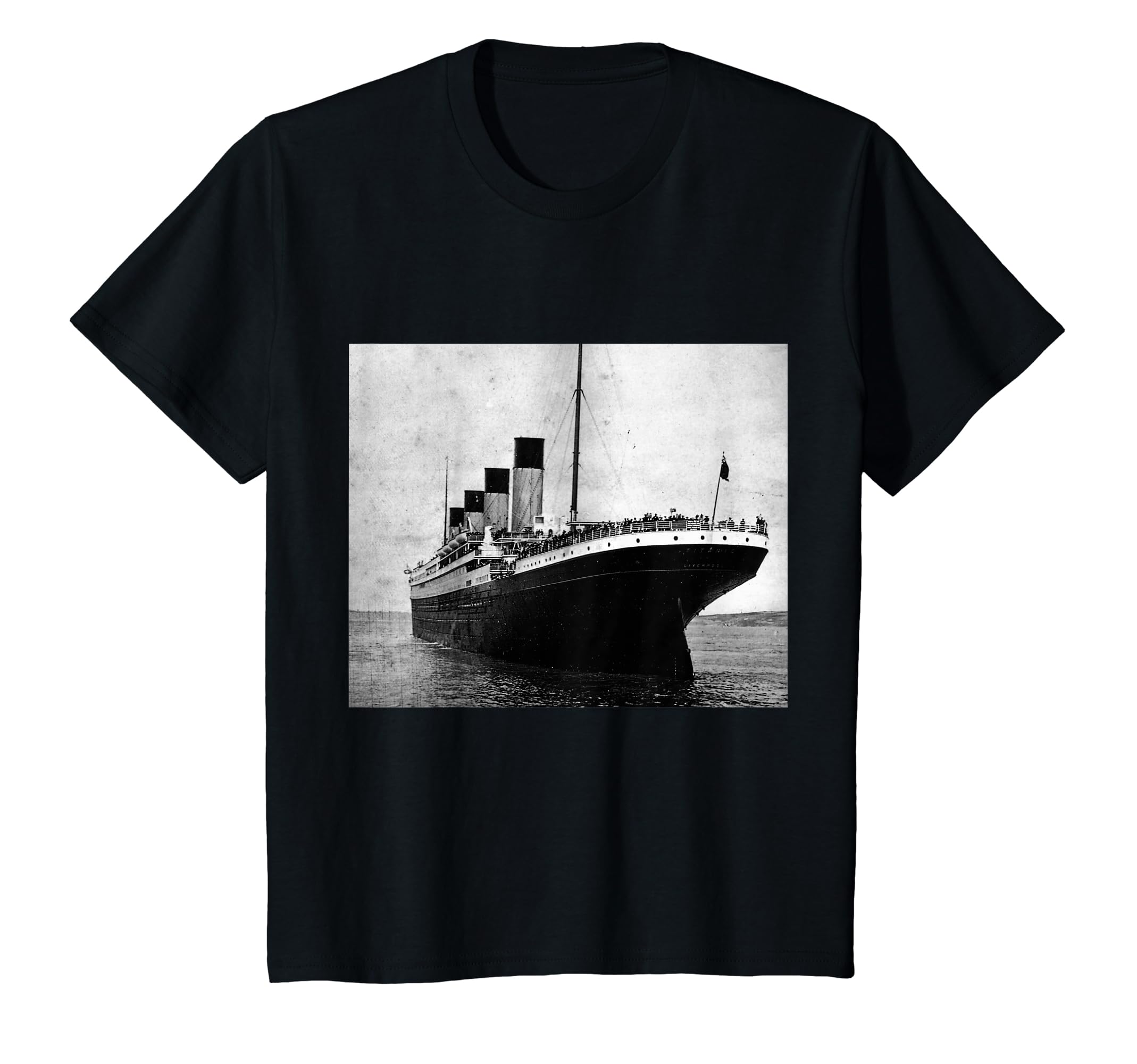 Snapklik.com : Kids The Titanic Setting Sail