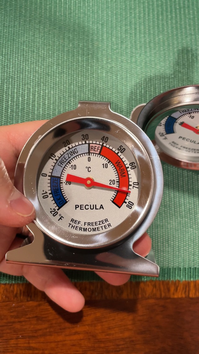 Watch Quick Review of the Pecula Freezer Thermometer on Amazon Live