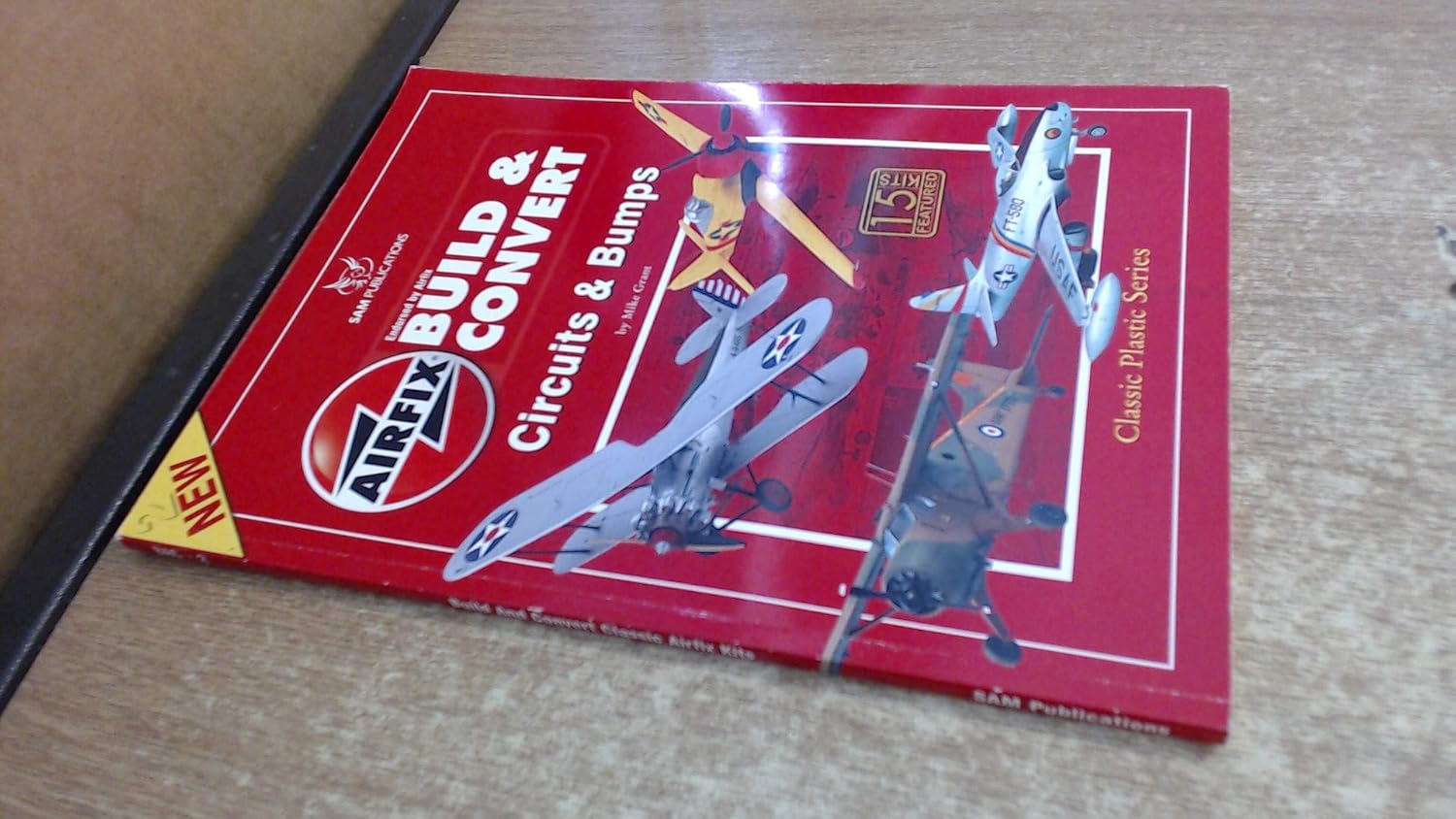 Airfix Build and Convert Circuits and Bumps: Airfix Build and Convert 2 ...