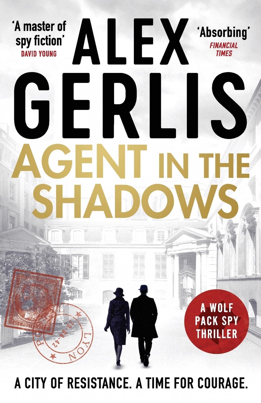 Amazon.com: Agent in the Shadows (Wolf Pack Spies): 9781804363423 ...