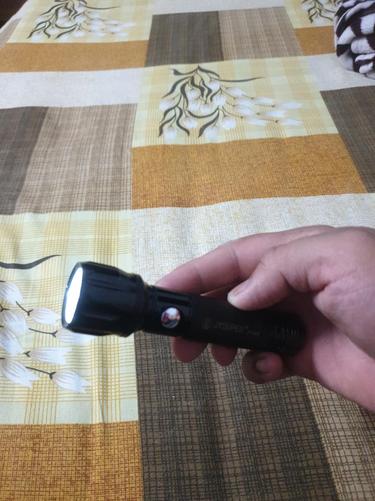 JY SUPER Jy-859 High Power Flashlight , Metal Alloy Solid Body Torch ...