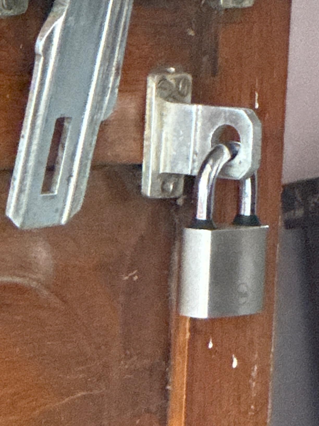 Yale Y112/40/132/1 Padlock for Main Gate 40mm Iron Disc Home Door Lock ...