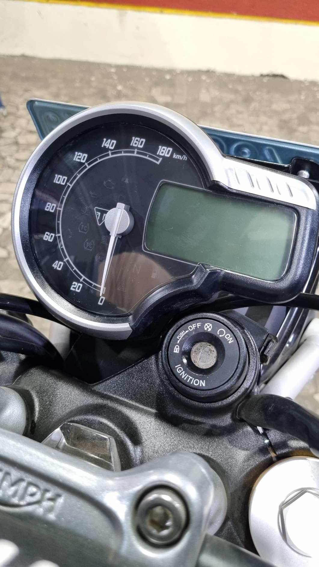 D'FENDER Pro P.P.F. Protector Compatible For Triumph Speed 400 ...