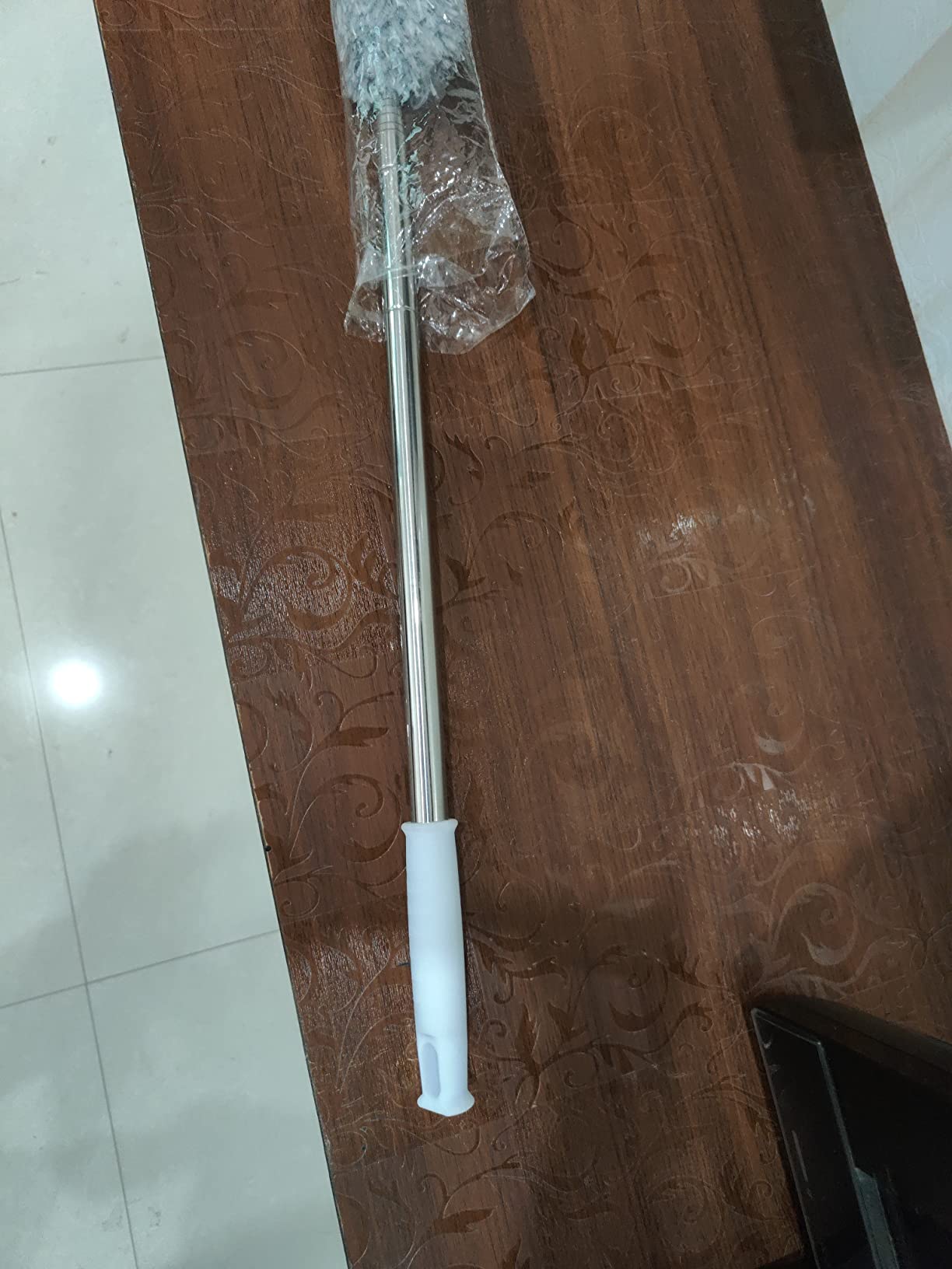 Swiffer Microfiber Feather Duster Bendable & Extendable Fan Cleaning ...