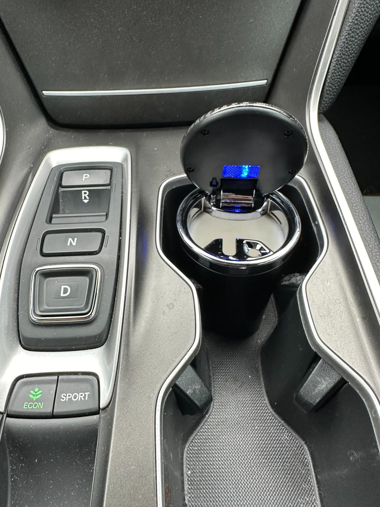 Amazon.com: Kaisiking Car Ashtray with Lid, Portable Car Ashtrays for ...