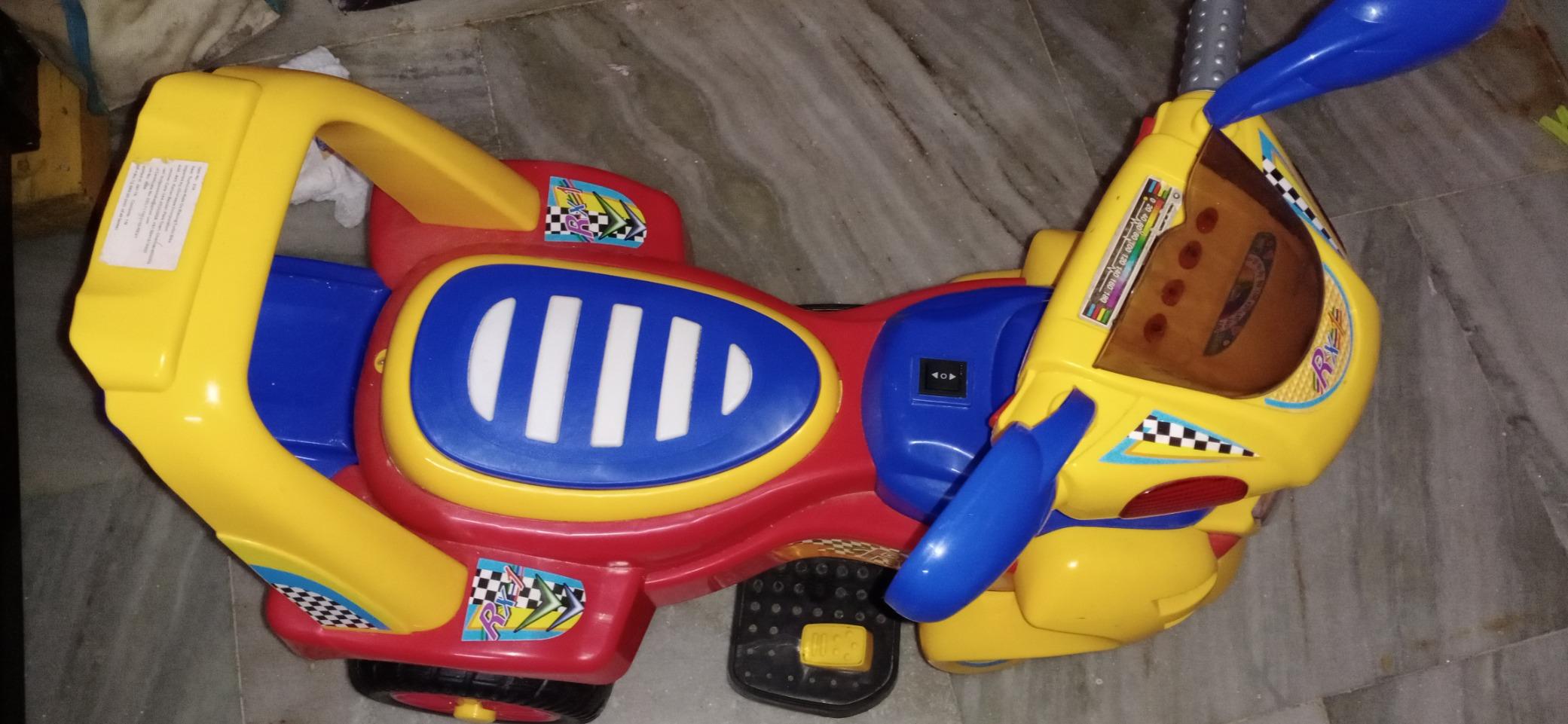 Toyhouse Racing Turbo Bike 6V Rechargeable Battery Operated Ride On for ...