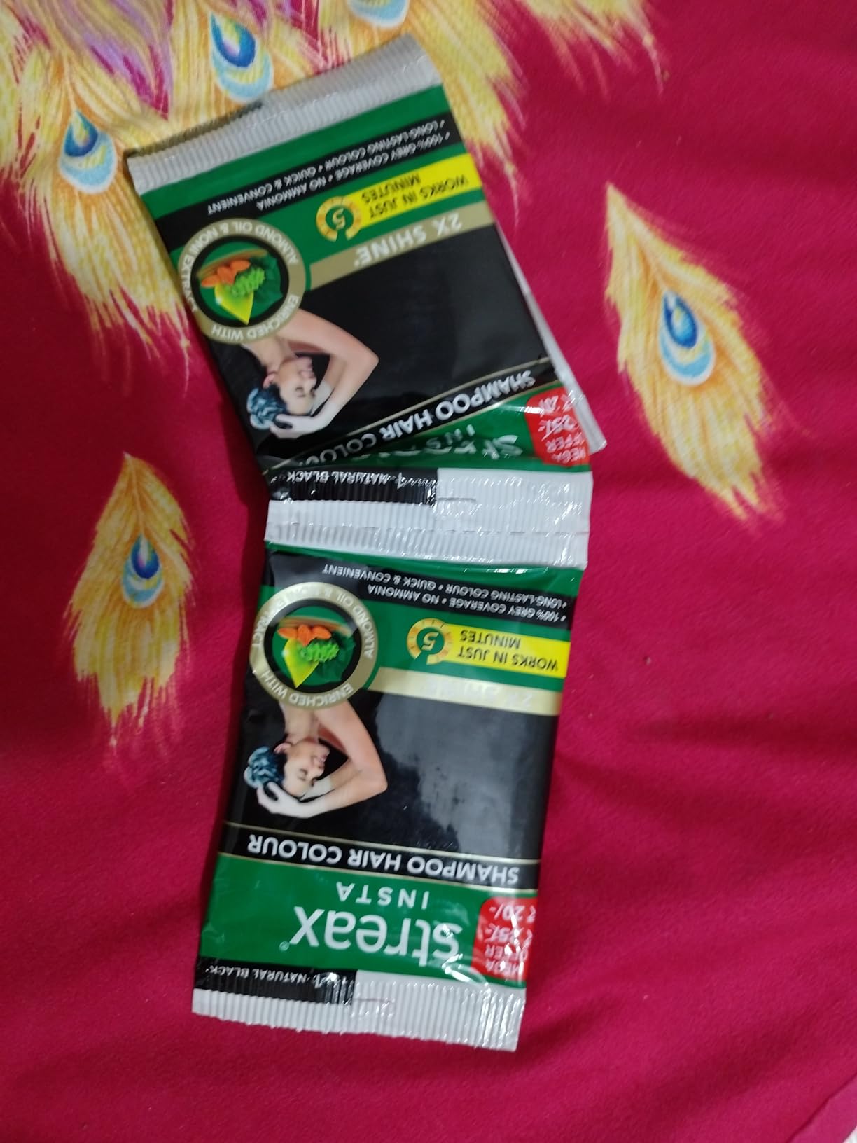 Buy Streax Insta Shampoo Hair Colour for Men & Women, Natural Black ...