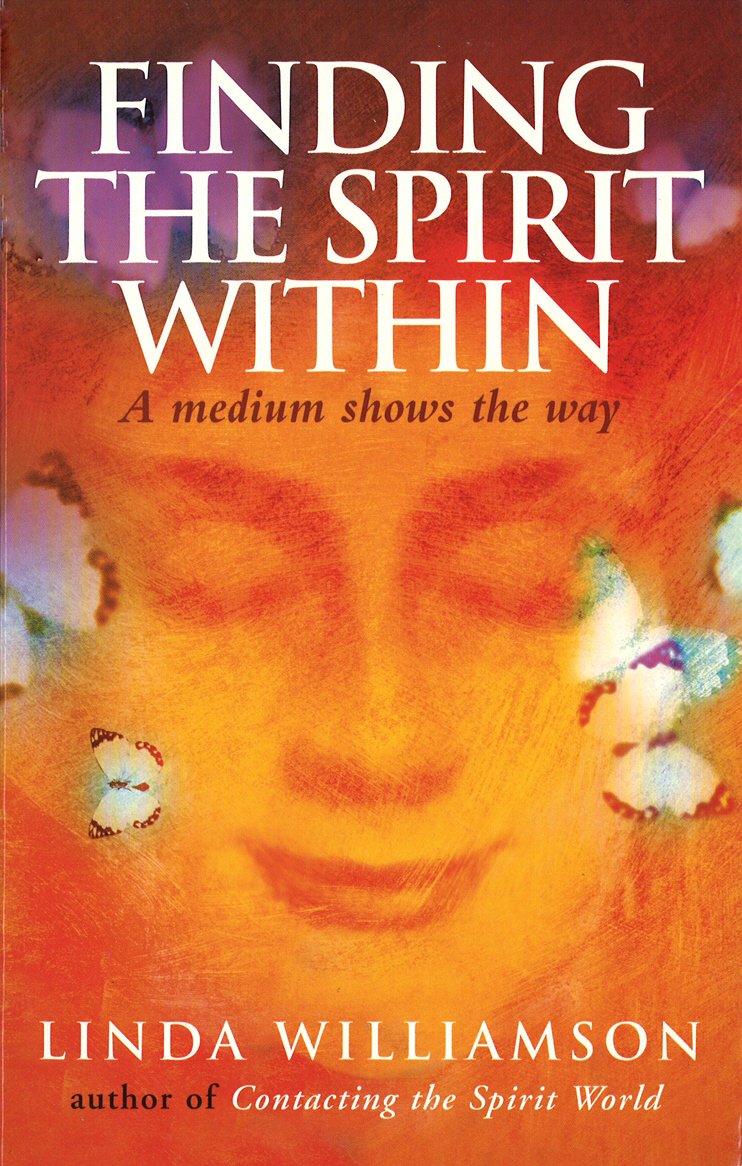 Snapklik.com : Finding The Spirit Within: A Medium Shows The Way