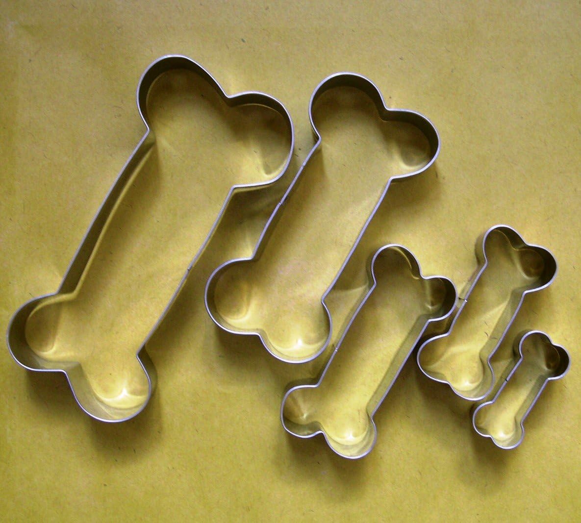 Amazon.com: LAWMAN 5 Size Dog Bone Fondant Pastry Baking Cookie Cutter ...