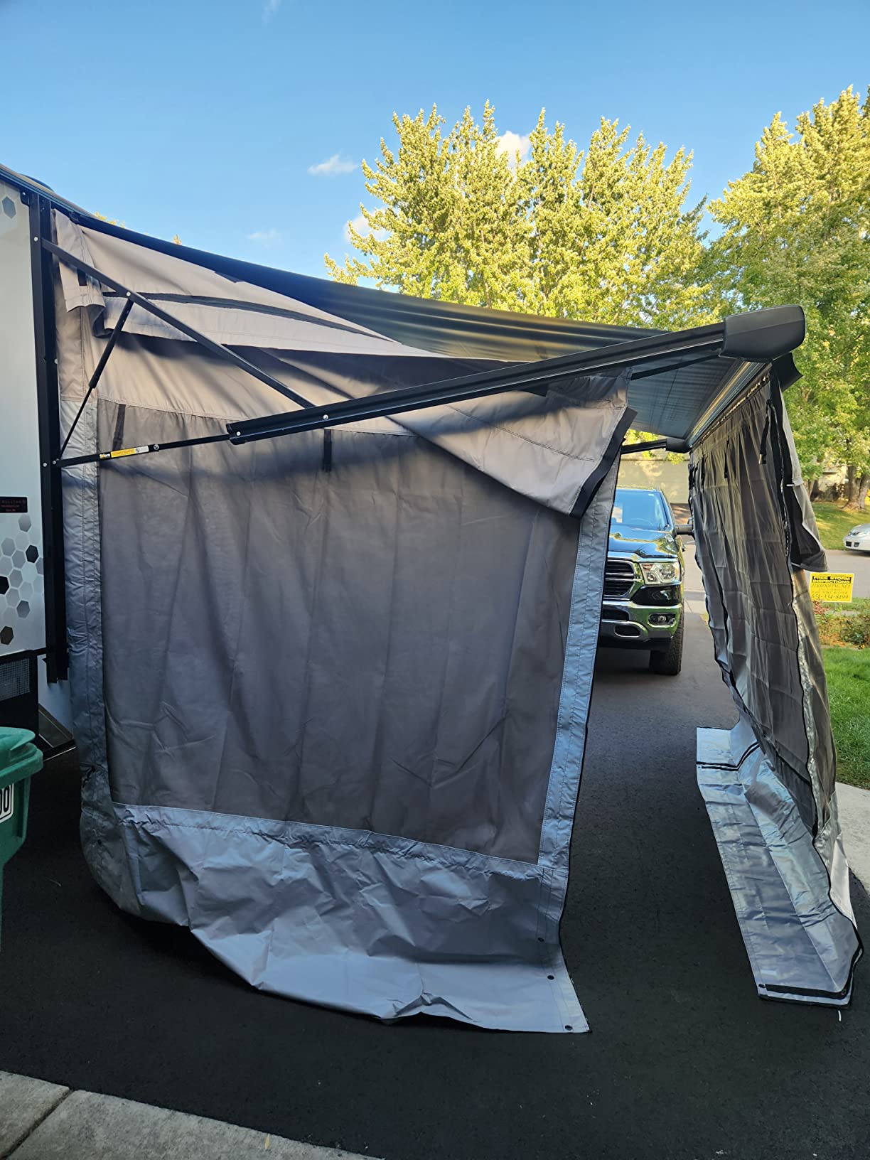 $27/mo - Finance Solera Family Screen Room for Awnings on 5th Wheel RVs ...