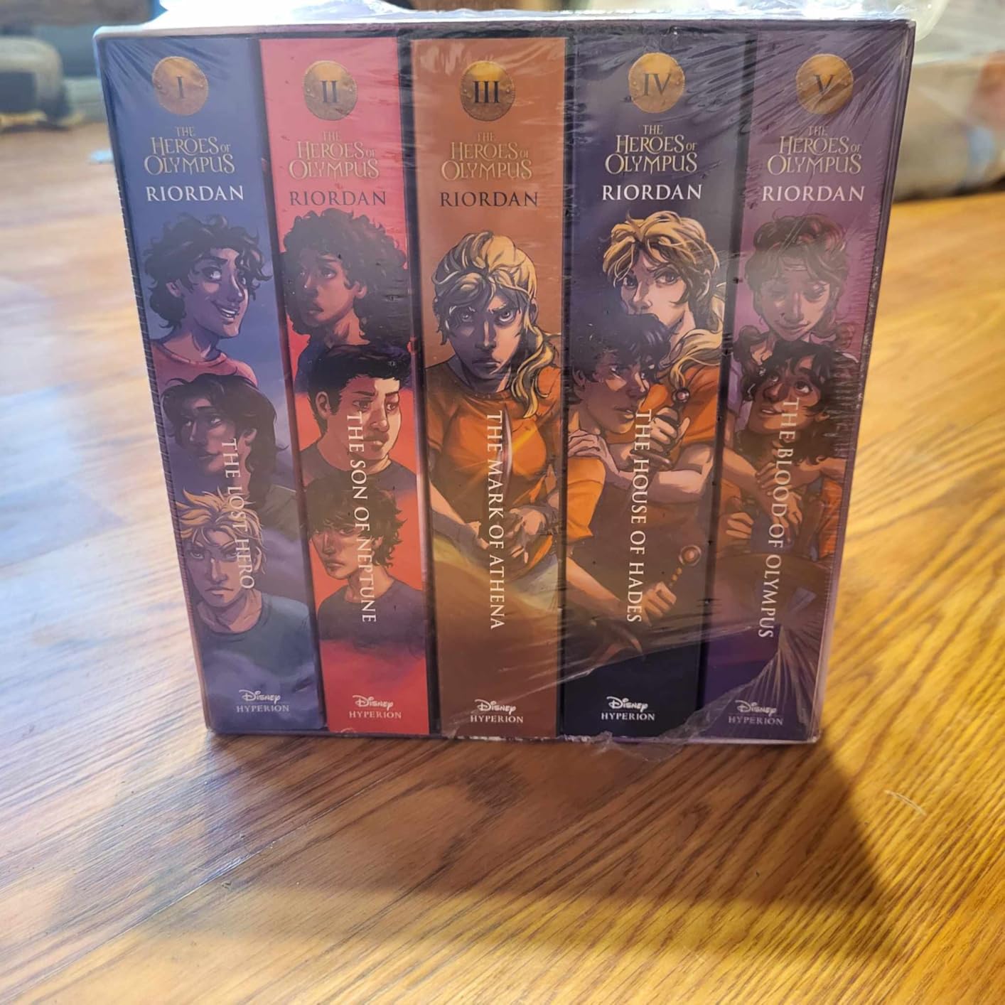 Amazon.com: Heroes of Olympus Paperback Boxed Set, The-10th Anniversary ...