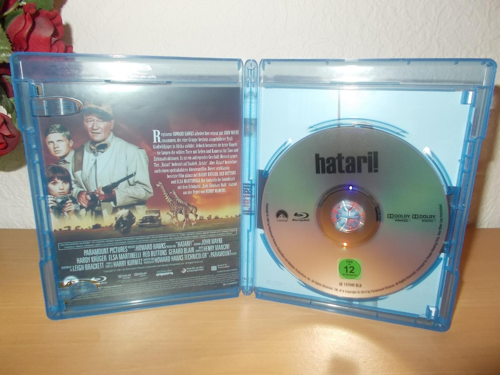 Hatari [VHS] : Wayne, John, Krüger, Hardy, Martinelli, Elsa, Buttons ...