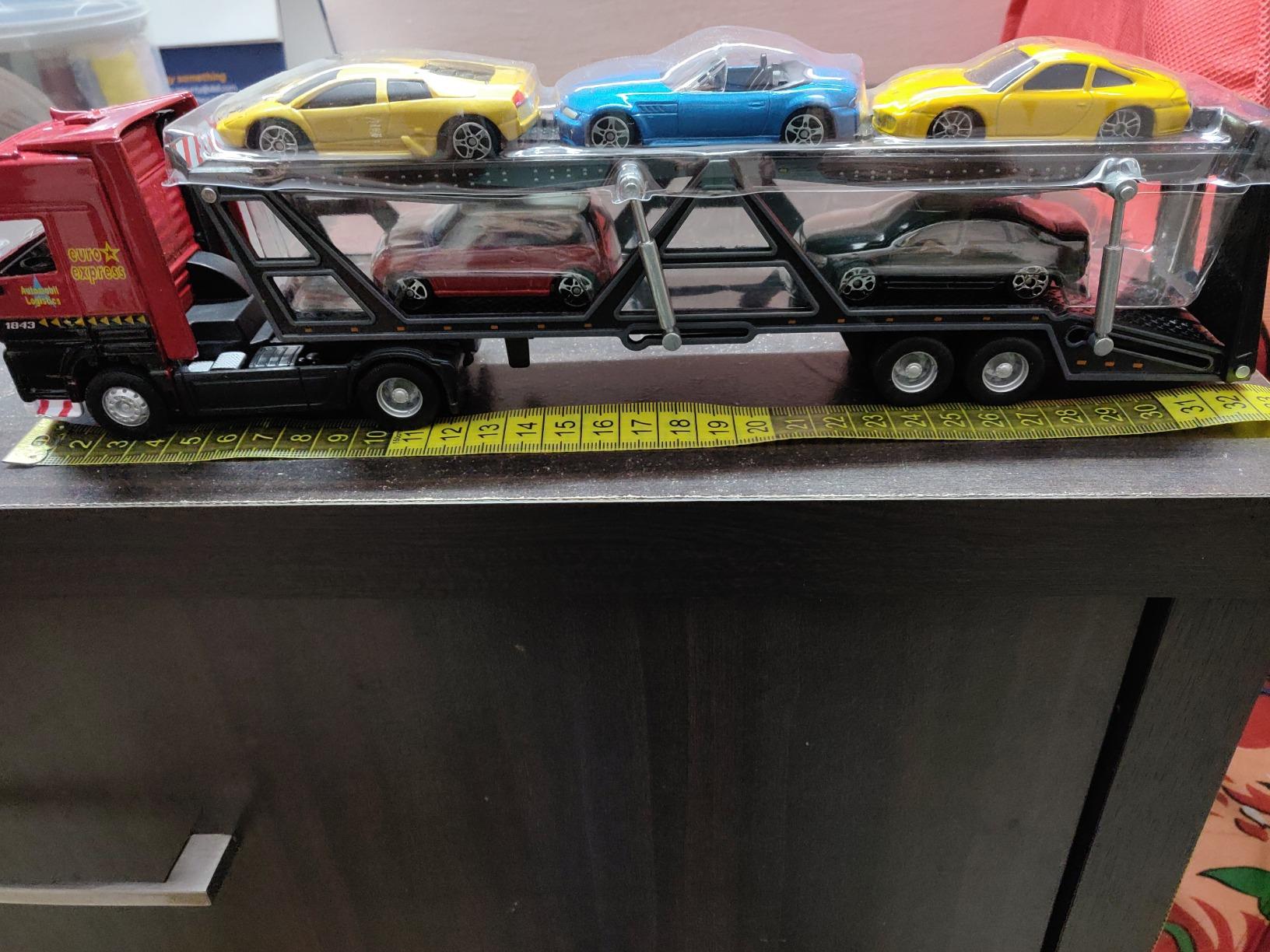 Maisto Mercedes Actors Car Carrier Truck with 5 Cars Included - Red ...