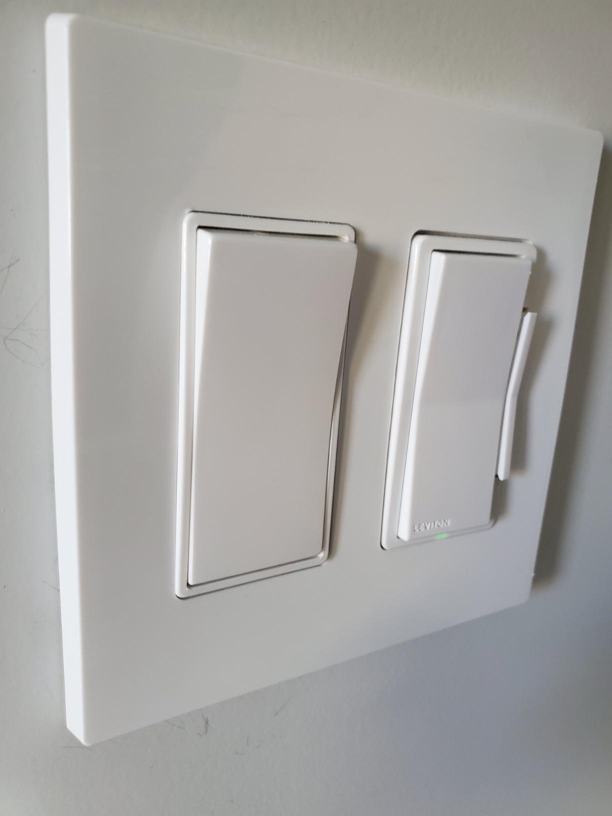 Leviton 5623-2W 20 Amp, 120/277 Volt, Decora Plus Rocker 3-Way AC Quiet ...