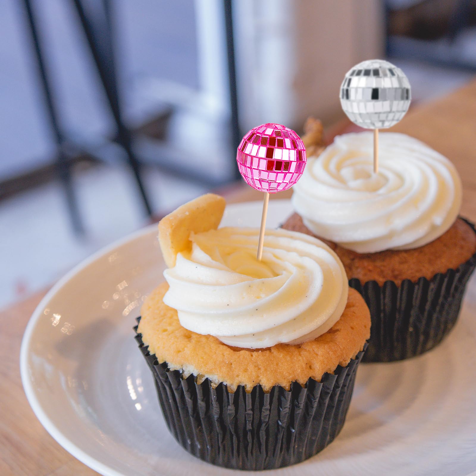 70 S Cupcake Decorations Shag Cake