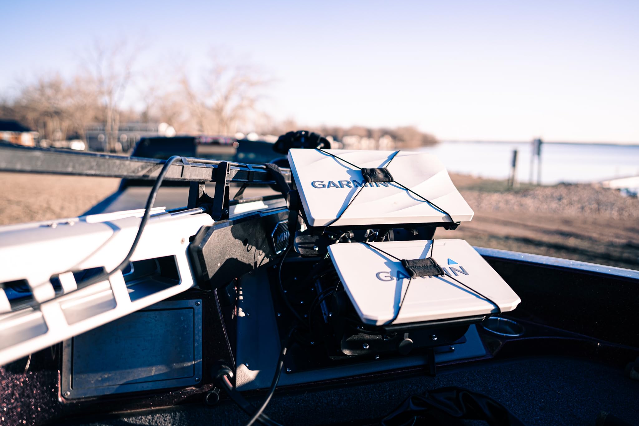 Snapklik.com : CARBONgreen Fishing Graph Cover Strap Fish Finder Bungee ...