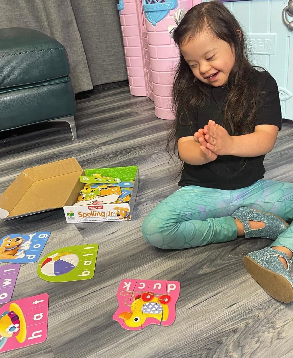 Snapklik.com : The Learning Journey - Match It Spelling Jr - 15 Piece Self-Correcting Spelling ...