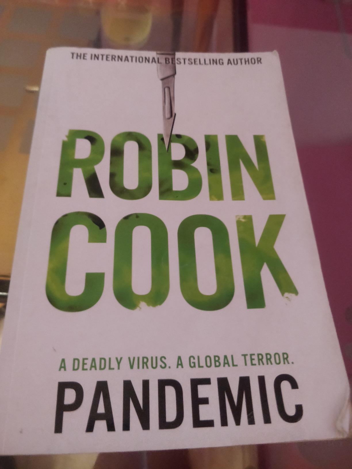 Pandemic : Cook, Robin: Amazon.in: Books