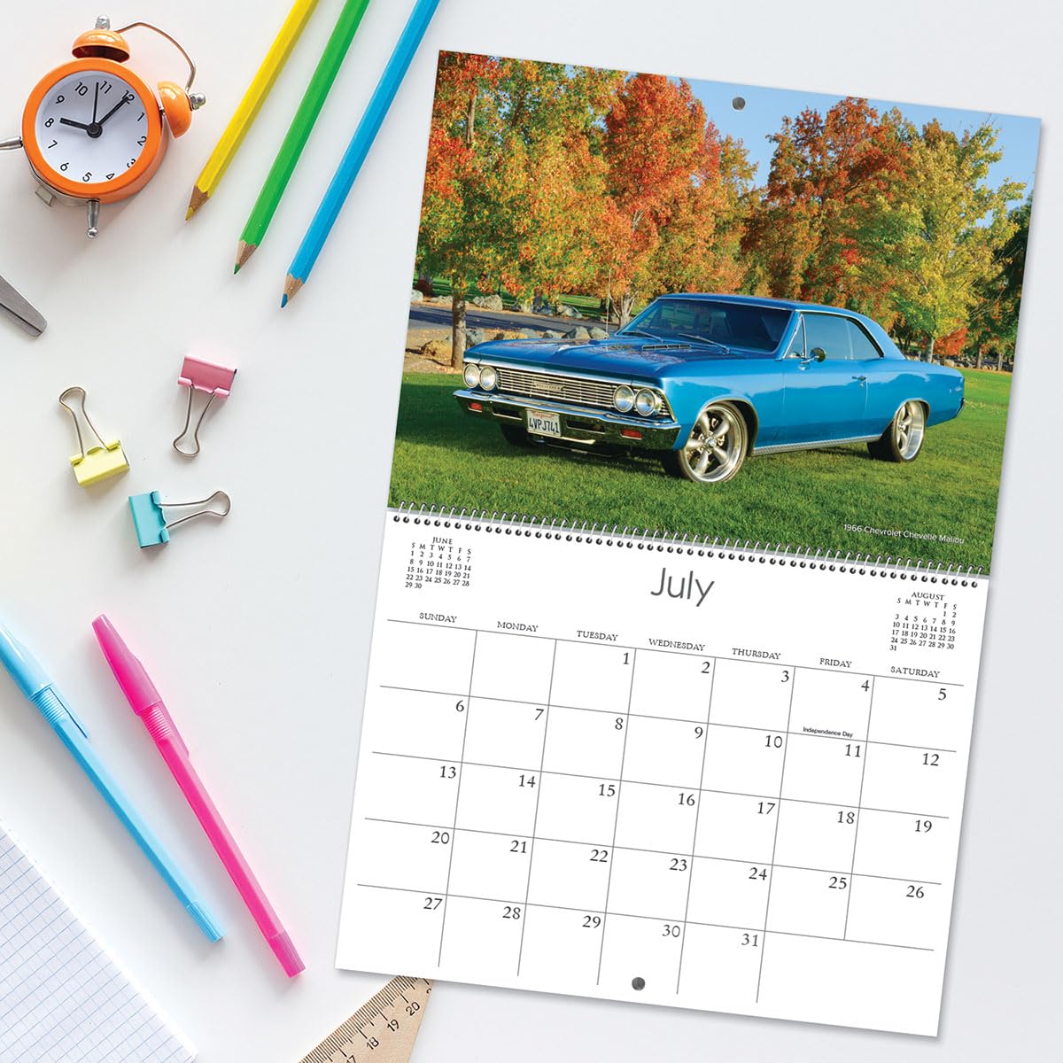 Snapklik.com : 2025 Classic Cars Wall Calendar, 12-Inch X 9-Inch Size ...