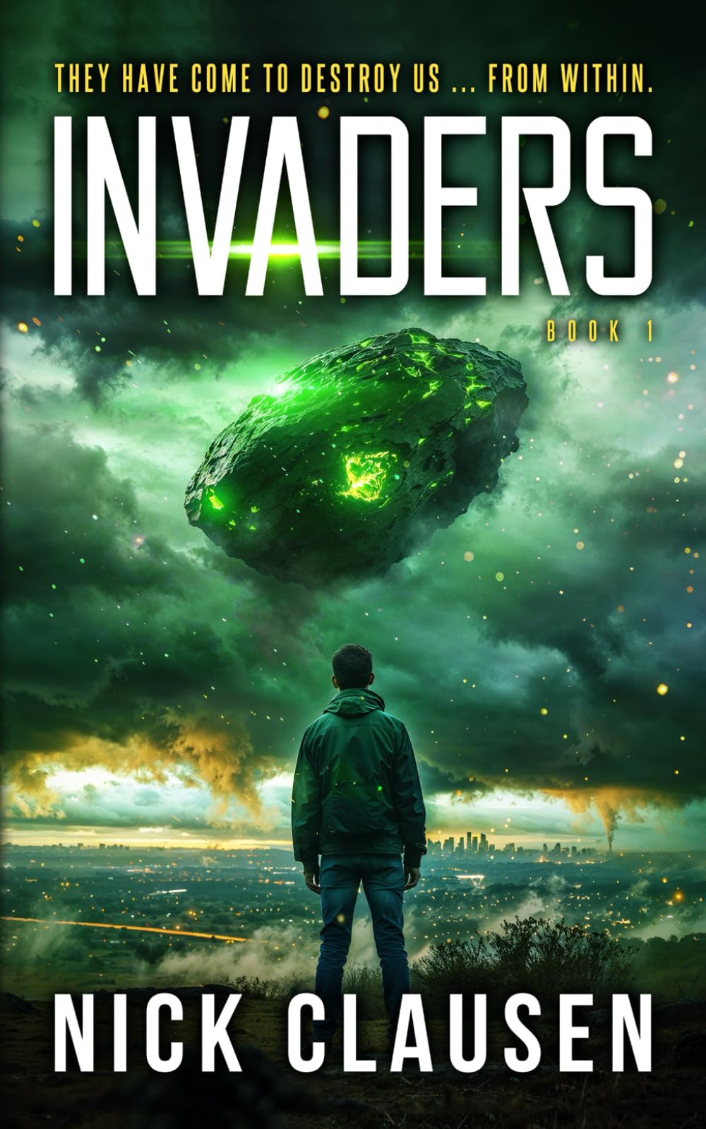 Amazon.com: Invaders 1: An Alien Invasion Thriller: 9798302257819 ...