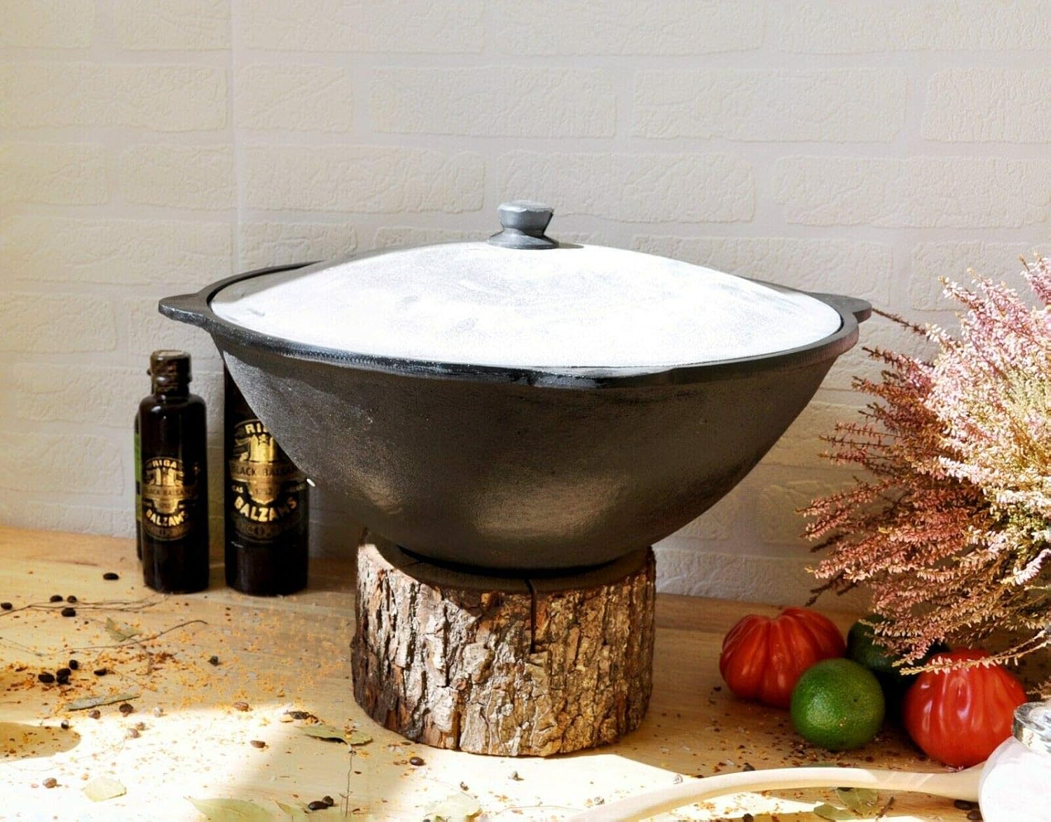 Uzbek 100% Cast Iron Cauldron Kazan with Lid 8L : Amazon.co.uk: Home ...