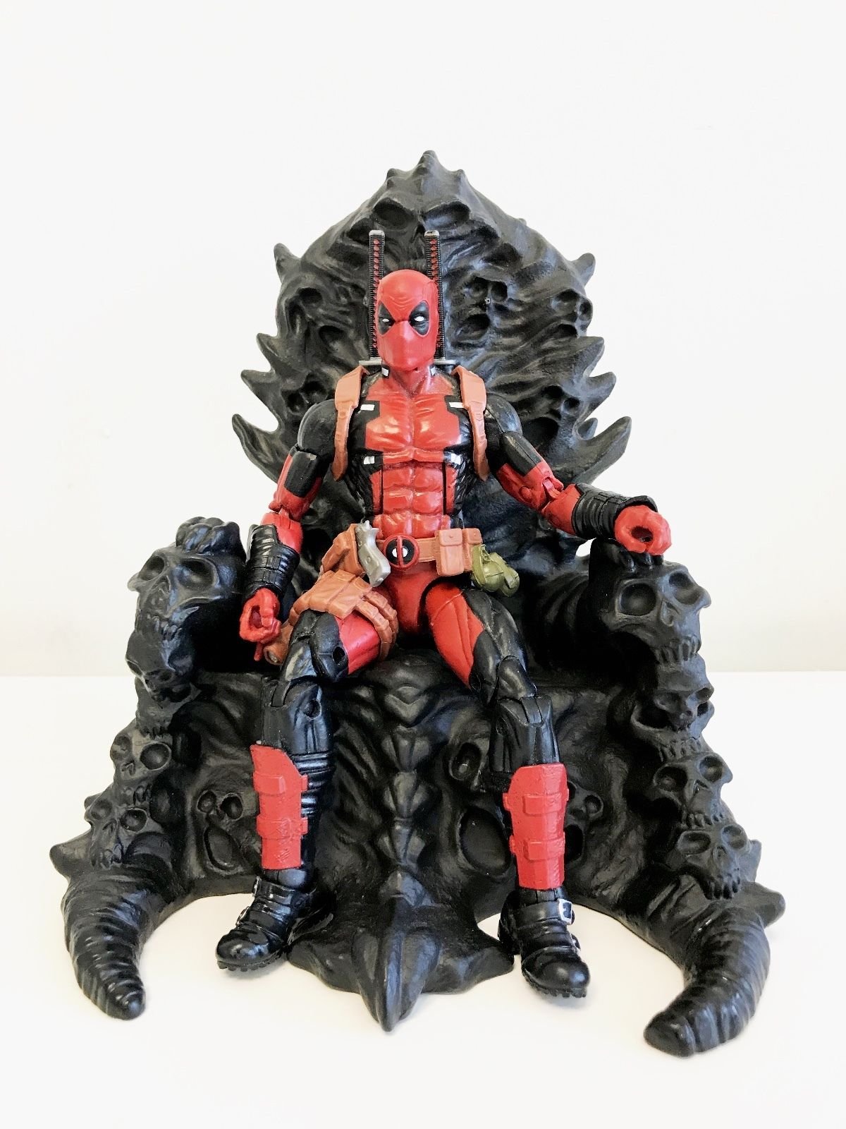 FIGLot 1/12 Scale Death Skull Throne for 6-8 inch Marvel Legend Mezco ...