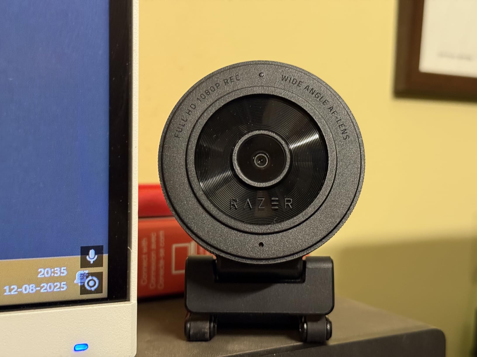 Razer Kiyo X Full HD Streaming Webcam: 1080p 30FPS or 720p 60FPS ...