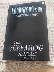 Amazon.com: The Screaming Staircase (Lockwood & Co., 1): 9781423186922 ...