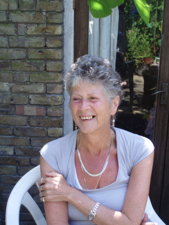 Amazon.co.uk: Harriet Devine: books, biography, latest update