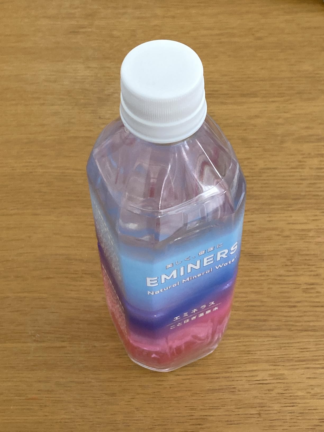 Amazon | 飲む天然美温泉水 EMINERS（エミネラス）500ml・24本入 【iTQi 優秀味覚賞 2年連続三ツ星受賞/JAPAN AQUA AWARDS 2年連続金賞受賞】ことほぎ ...